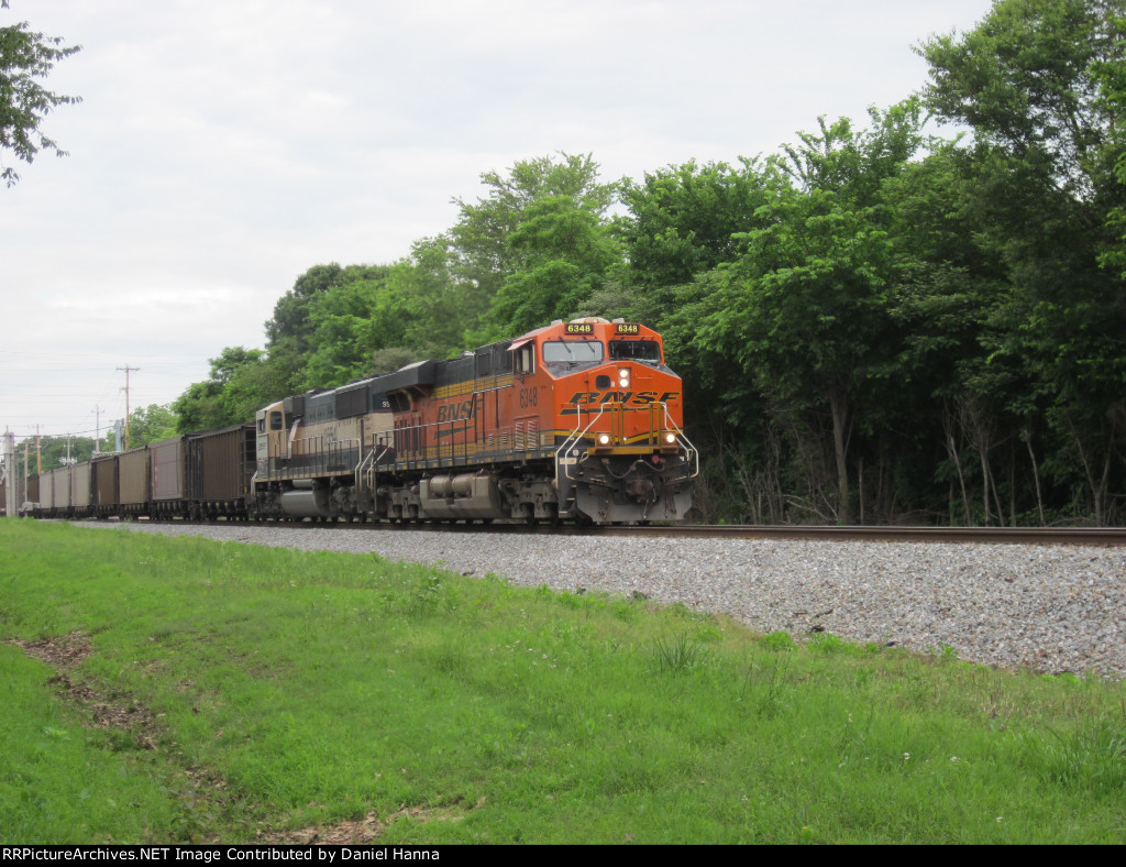 BNSF 6348 leads NS 732